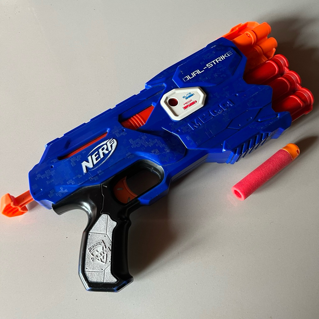 Jual Nerf besar bekas tipe dual strike | Shopee Indonesia