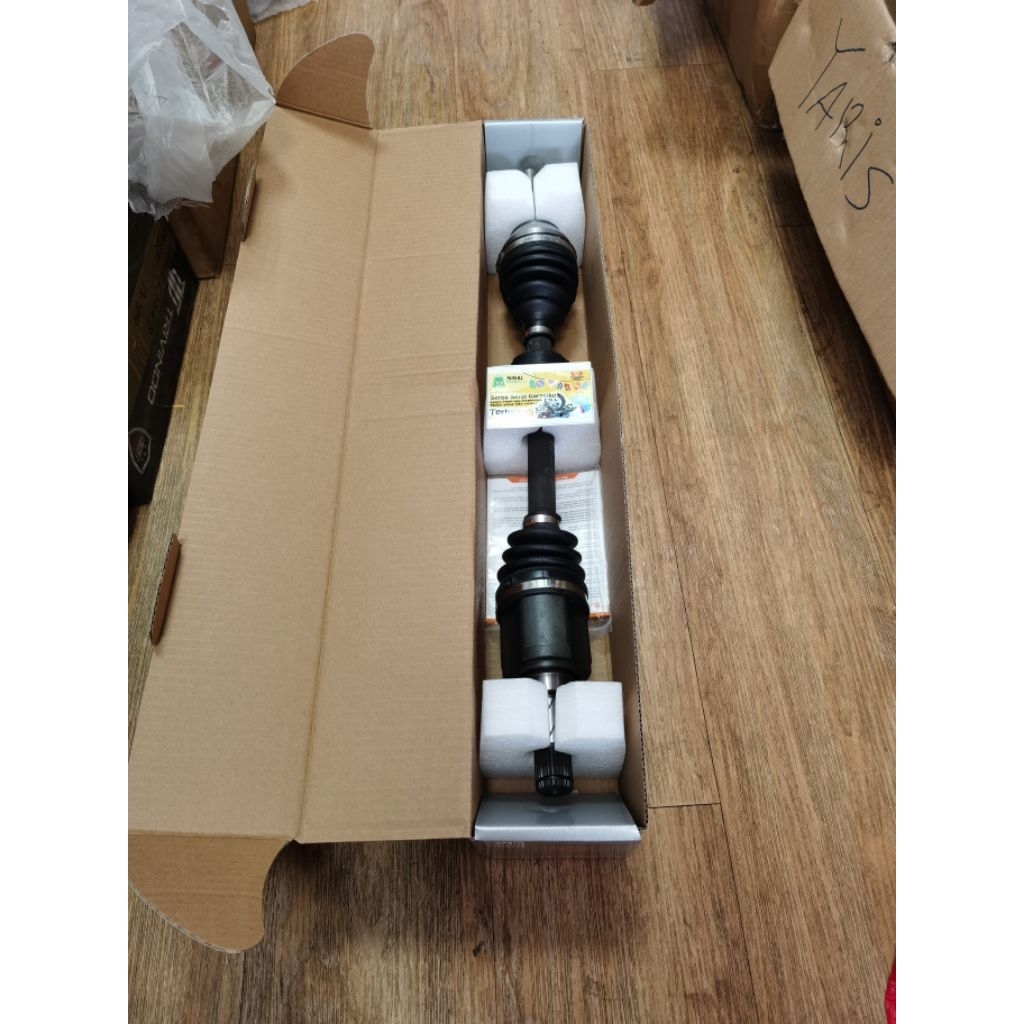 Jual Cv joint As roda Assy kiri set luar dalam Toyota Corolla Cross Matic | Shopee Indonesia