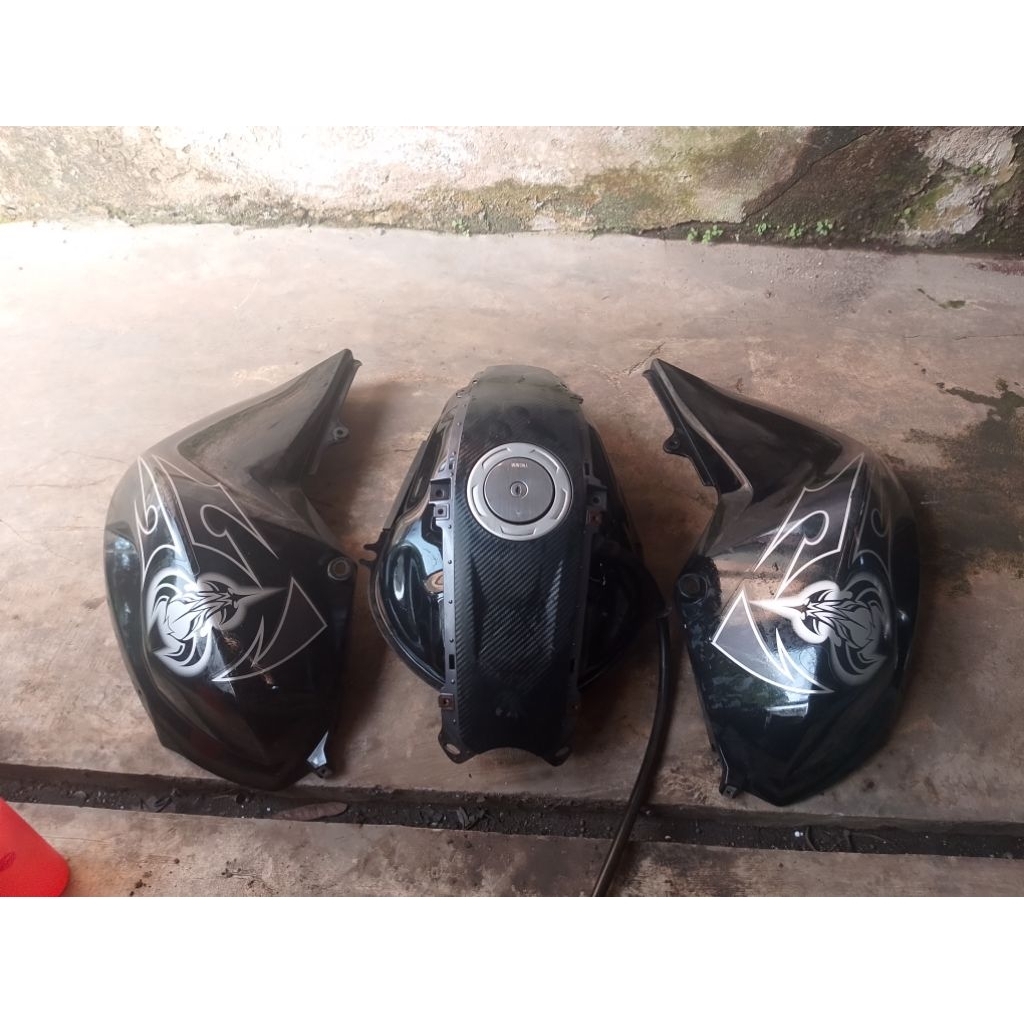 Jual Tangki Yamaha Byson Fi Th 2015 set Tutup tangki+pelampung bensin ...