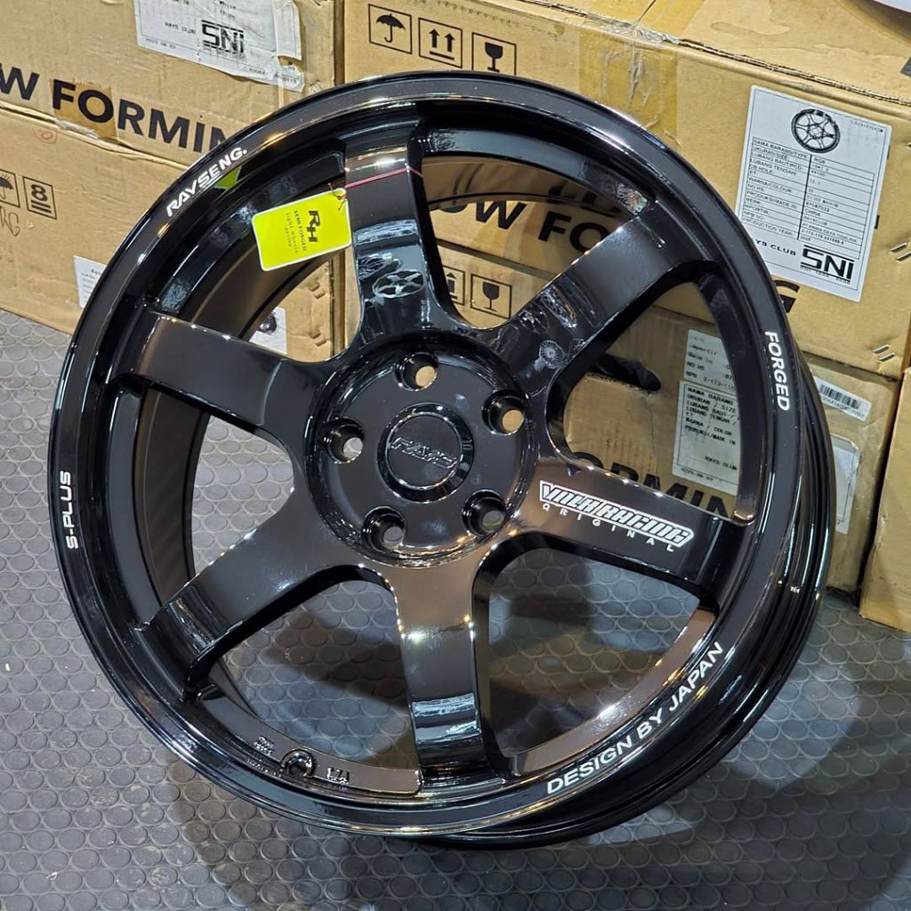 Jual velg mobil r18 VOLKRAYS TE37 LEBAR 8,5 ET 45 velg racing ring 18 velg mobil cocok untuk ...