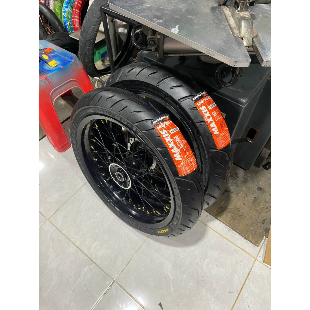 Jual Wheelset Supermoto Yamaha WR 300/350 Ban Maxxis Baru Ring 17 Roda ...