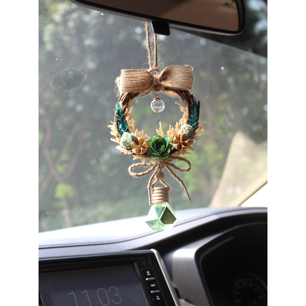Jual Bijinasi SekarTaji Gantungan Mobil / Parfum Mobil / Bunga Mobil ...