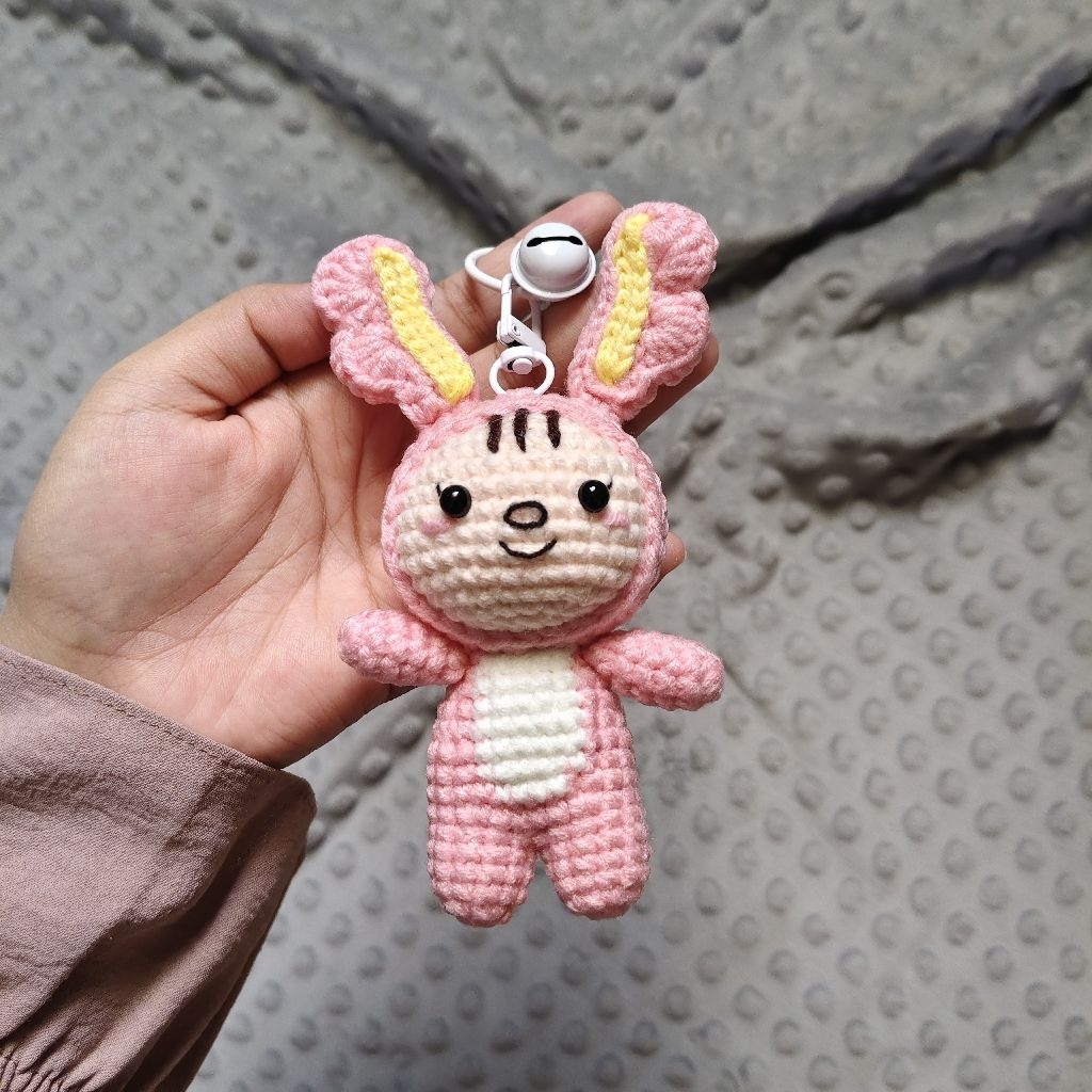 Jual Adharaa Craft - boneka rajut miniteen seventeen crochet - doll ...