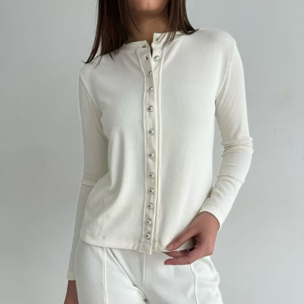 Jual GABY CARDIGAN RAJUT WANITA PREMIUM BAHAN KNIT HALUS KANCING AKTIF ...