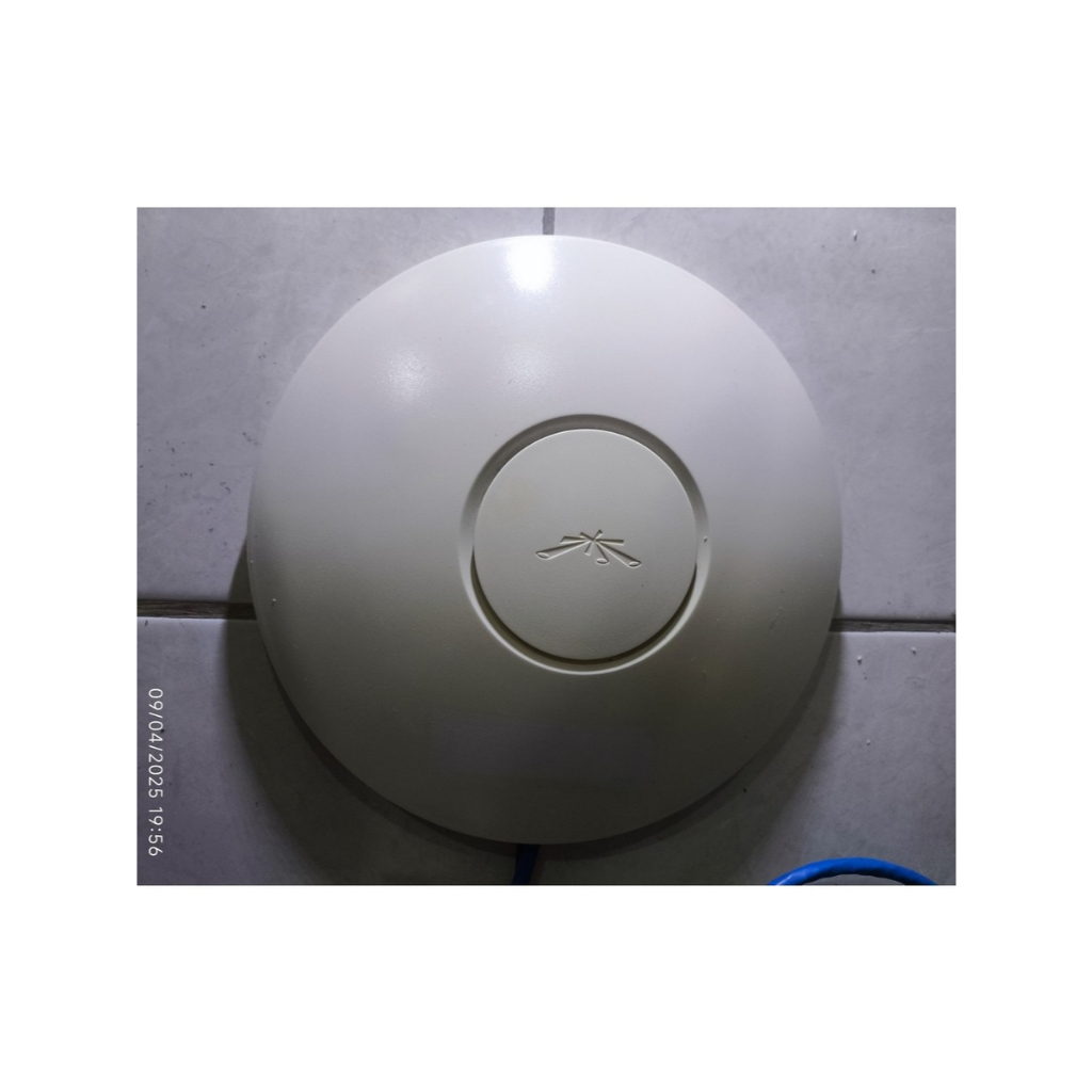 Jual Ubiquiti Unifi UAP AP LR Wireless Access Point AP Bekas | Shopee Indonesia
