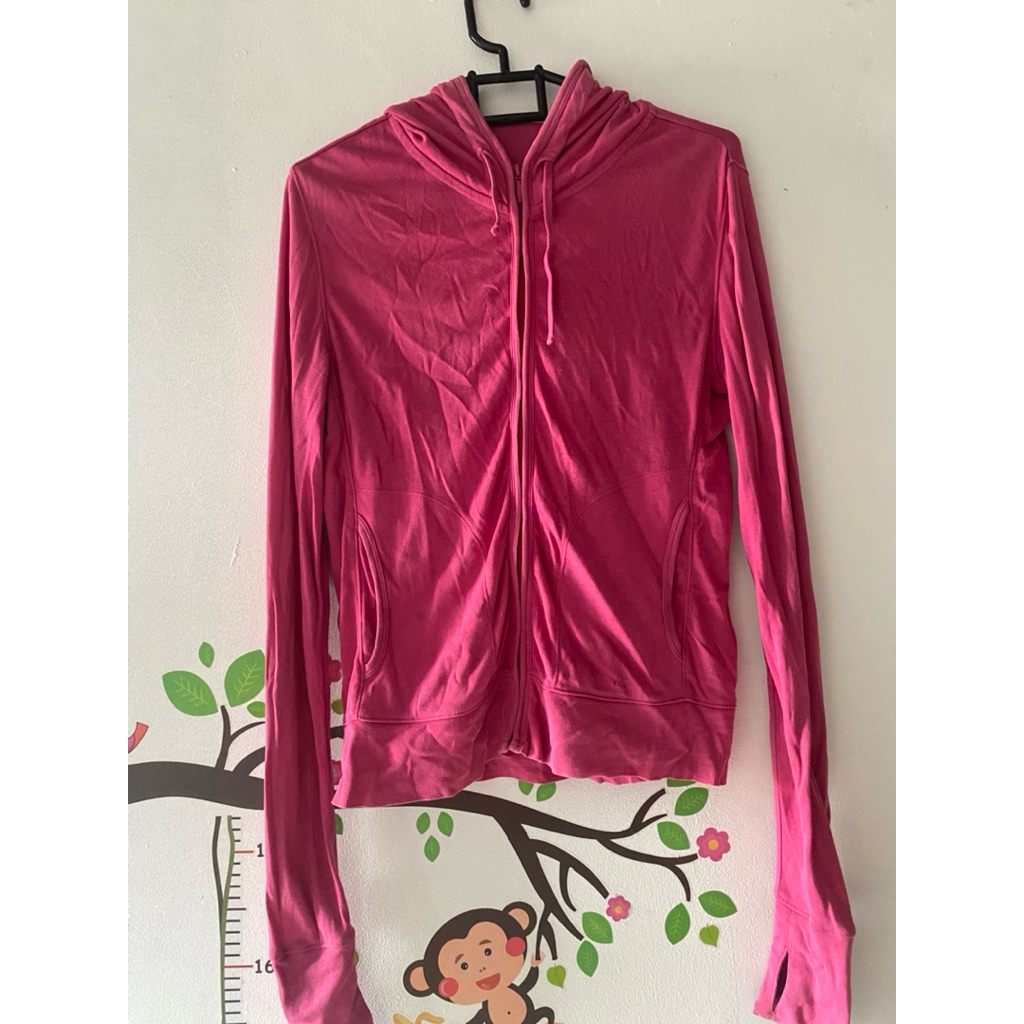 Jual uniqlo jacket running baby pink | Shopee Indonesia