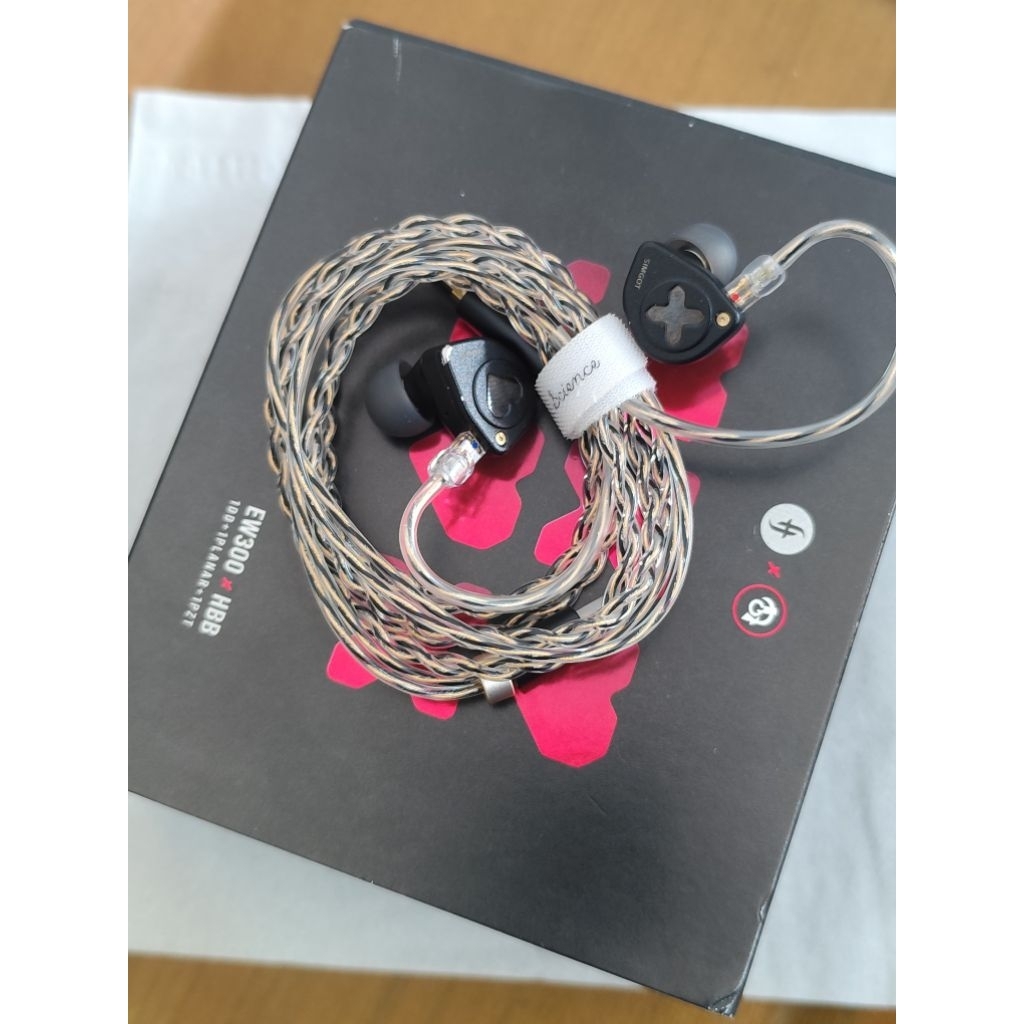 Jual Simgot Ew300 X HBB second | Shopee Indonesia
