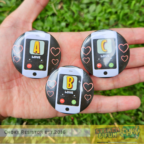 Jual PIN BUTTON/BROS Playlist Musik Inisial Huruf, Lagu dan Penyanyi ...