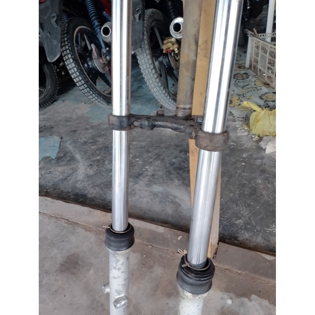 Jual shock depan original Honda win bekas | Shopee Indonesia