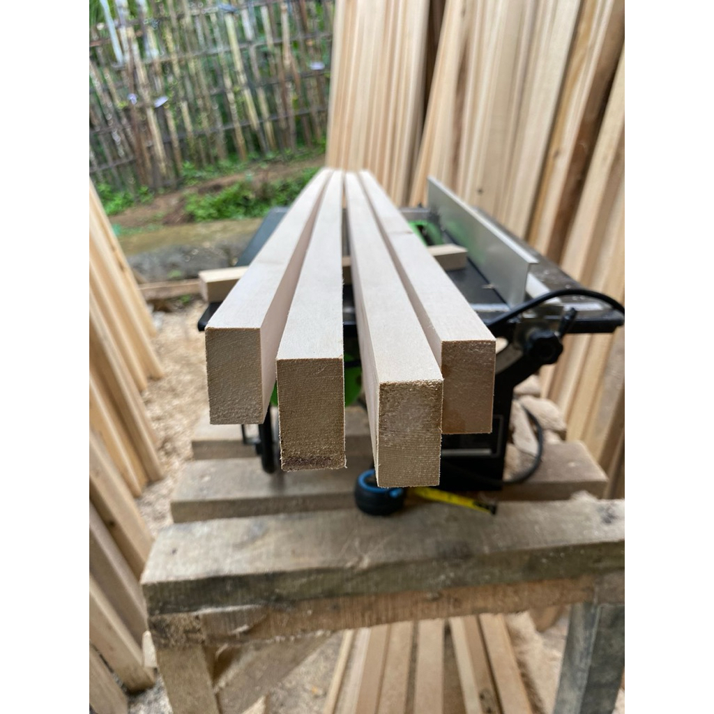 Jual kayu reng 3x4 panjang 50-200cm sudah diserut halus | Shopee Indonesia
