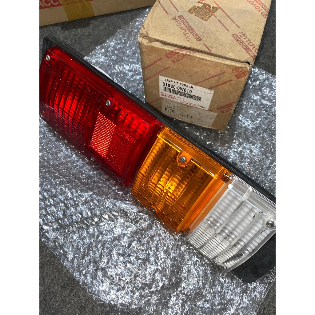 Jual Lampu Belakang Kiri & Kanan (Tail Lamp Set) Original Toyota Dyna ...