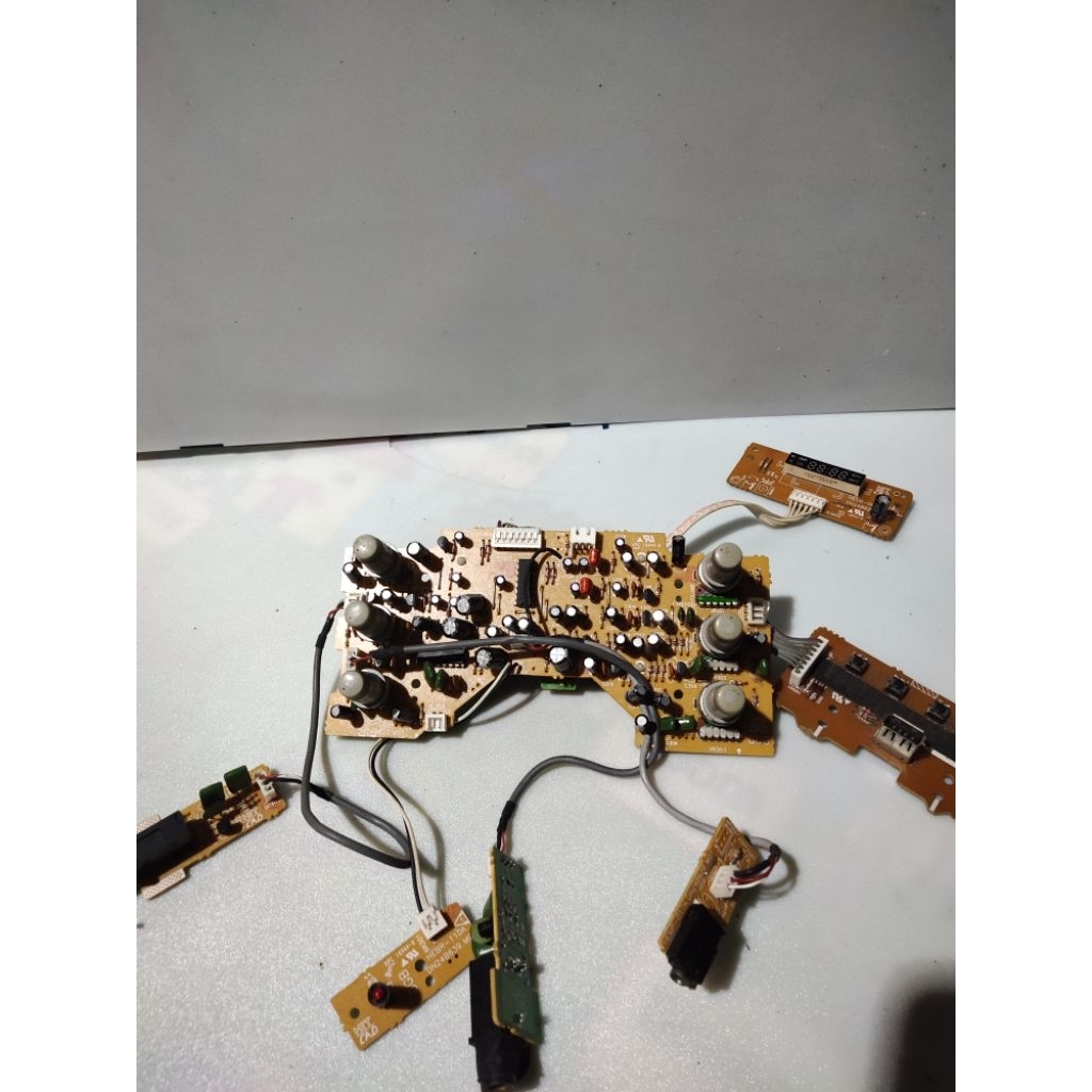 Jual TONE CONTROL POLYTRON XBR PAS 68(A3) | Shopee Indonesia