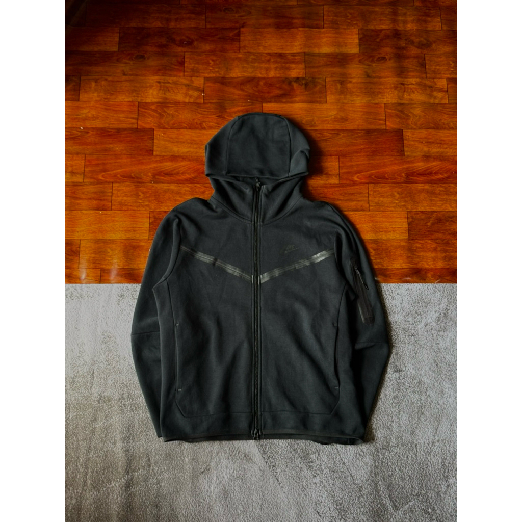 Jual NIKE TECH | Shopee Indonesia