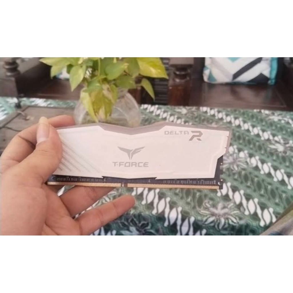 Jual RAM PC GAMING TEAM TFORCE DELTA RGB DDR4 4GB | Shopee Indonesia