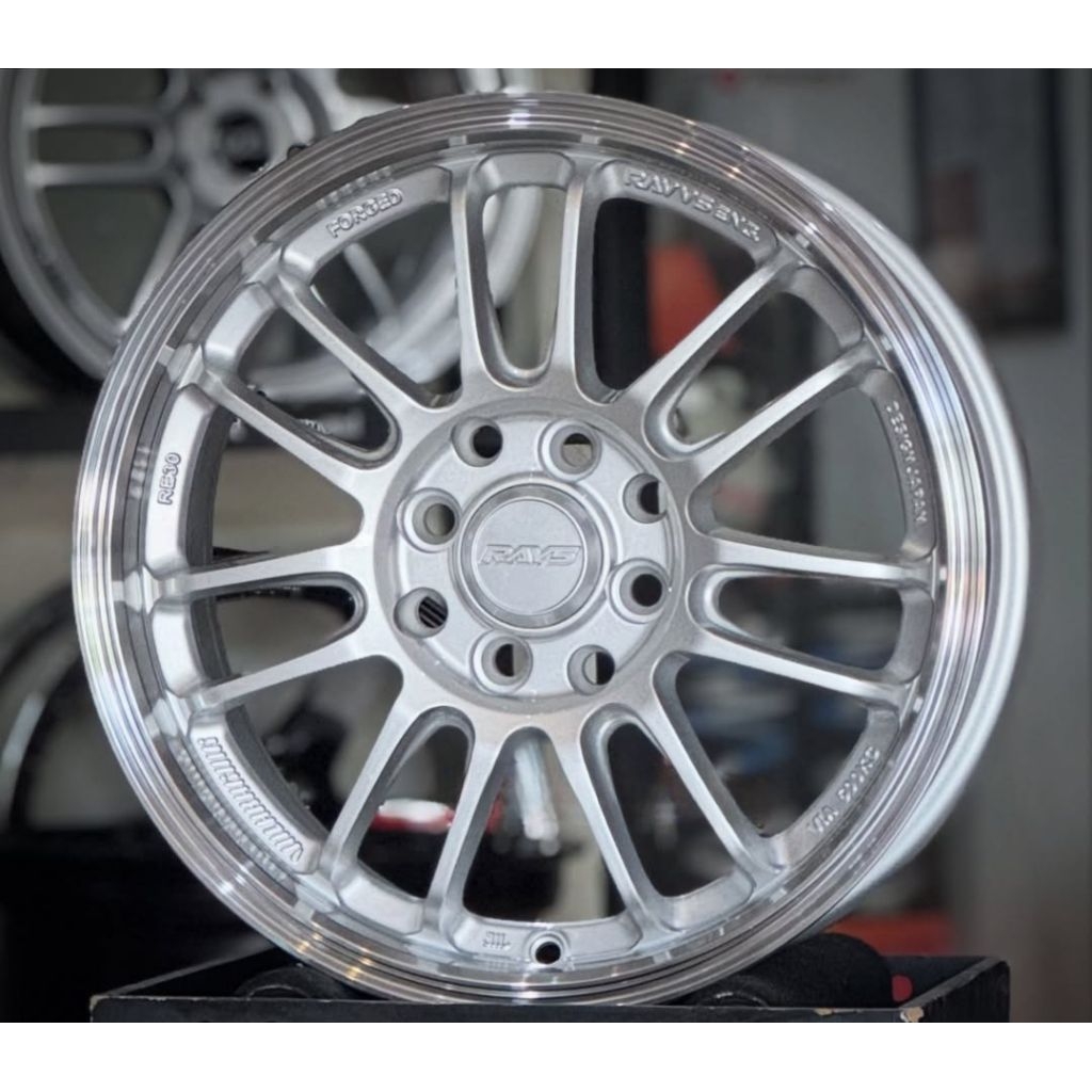 Jual velg racing volkrays re30 r15 lebar 6,5 velg racing r15 Avanza ...