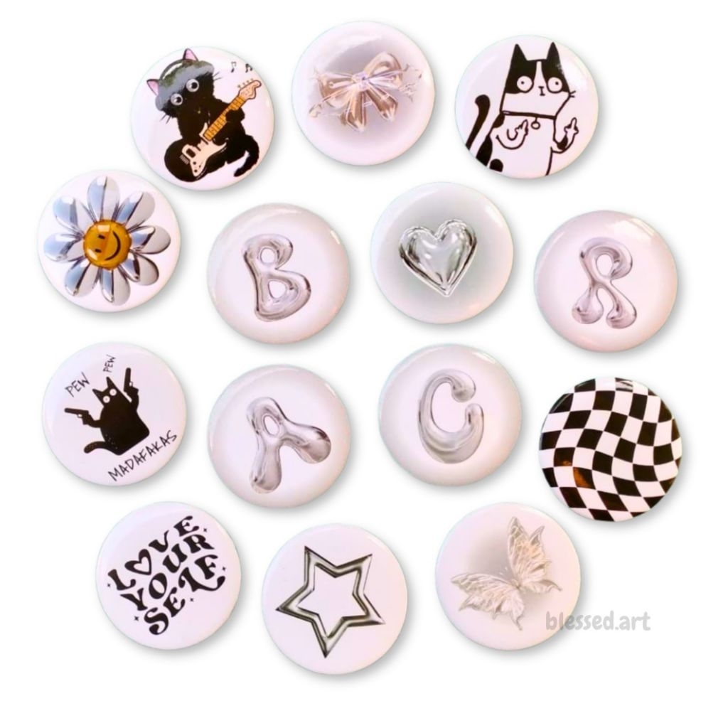 Jual Pin Button | Black White | Inisial A-Z | Aesthetic | Ukuran 44 mm ...