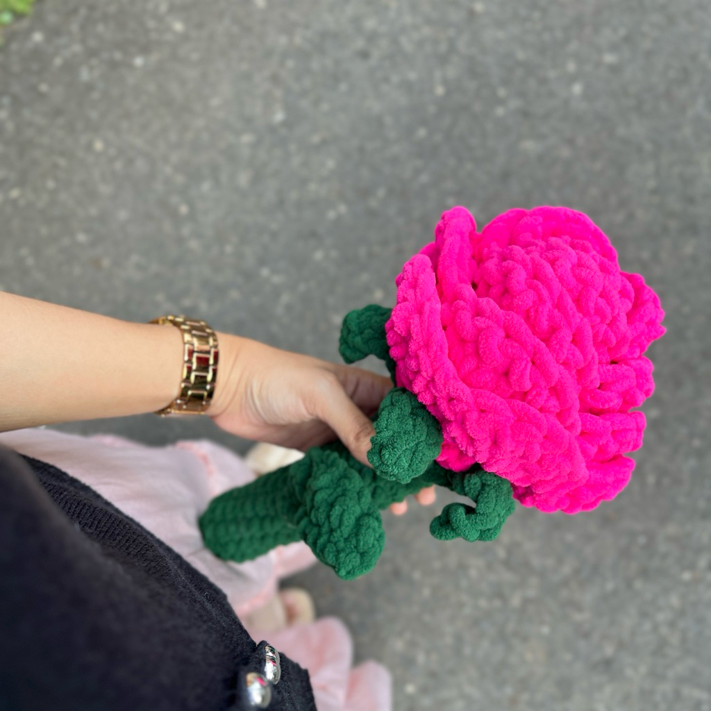 Jual CHUNKY ROSE FLOWER | GIANT ROSE CROCHET | BUNGA RAJUT MAWAR JUMBO ...