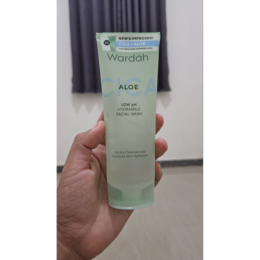 Jual WARDAH Wardah Nature Daily Aloe Hydramild Facial Wash 100 ml ...