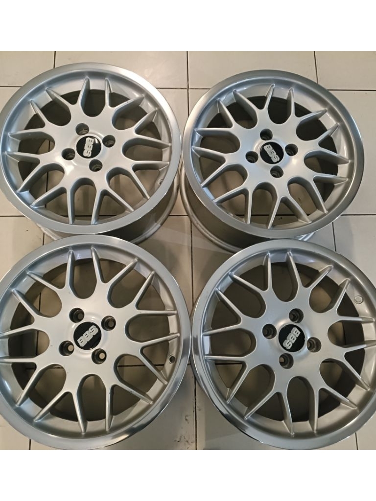 Jual Velg Original COMPOMOTIVE RX Ring 16, H4x100 Lebar 7 Et 40 Silver ...