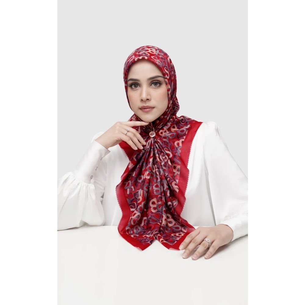 Jual BUTTONSCARVES - Samla Multicolor Square - Raspberry / Hijab Motif ...
