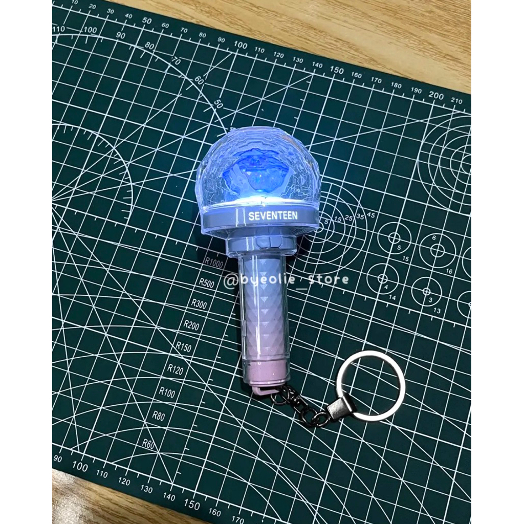 Jual SEVENTEEN Mini Lightstick Keyring | SEVENTEEN CARAT Kpop ...