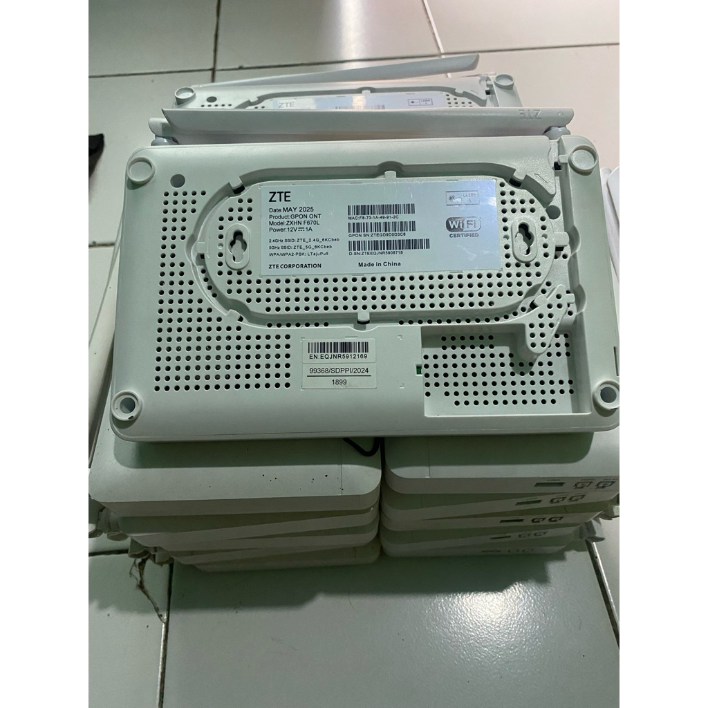Jual ZTE F670L GPON DUAL BAND + ADAPTOR PORT HIJAU | Shopee Indonesia