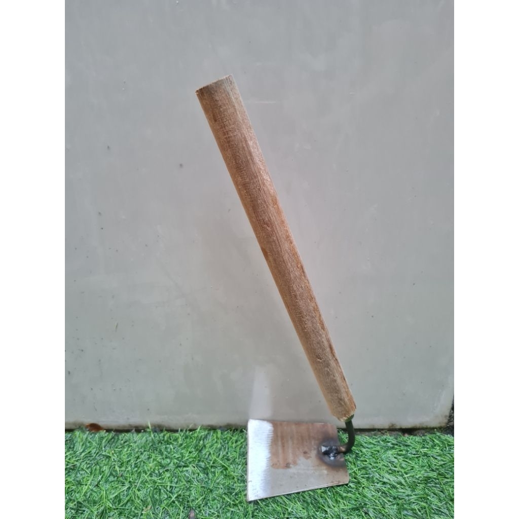 Jual cangkul mini baja gagang kayu 30cm | Shopee Indonesia