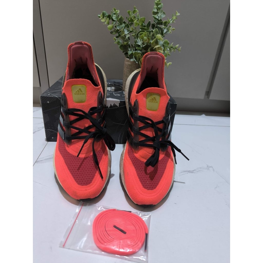 Jual Sepatu lari / Running Shoes Adidas Ultra Boost 21 Bekas Second ...