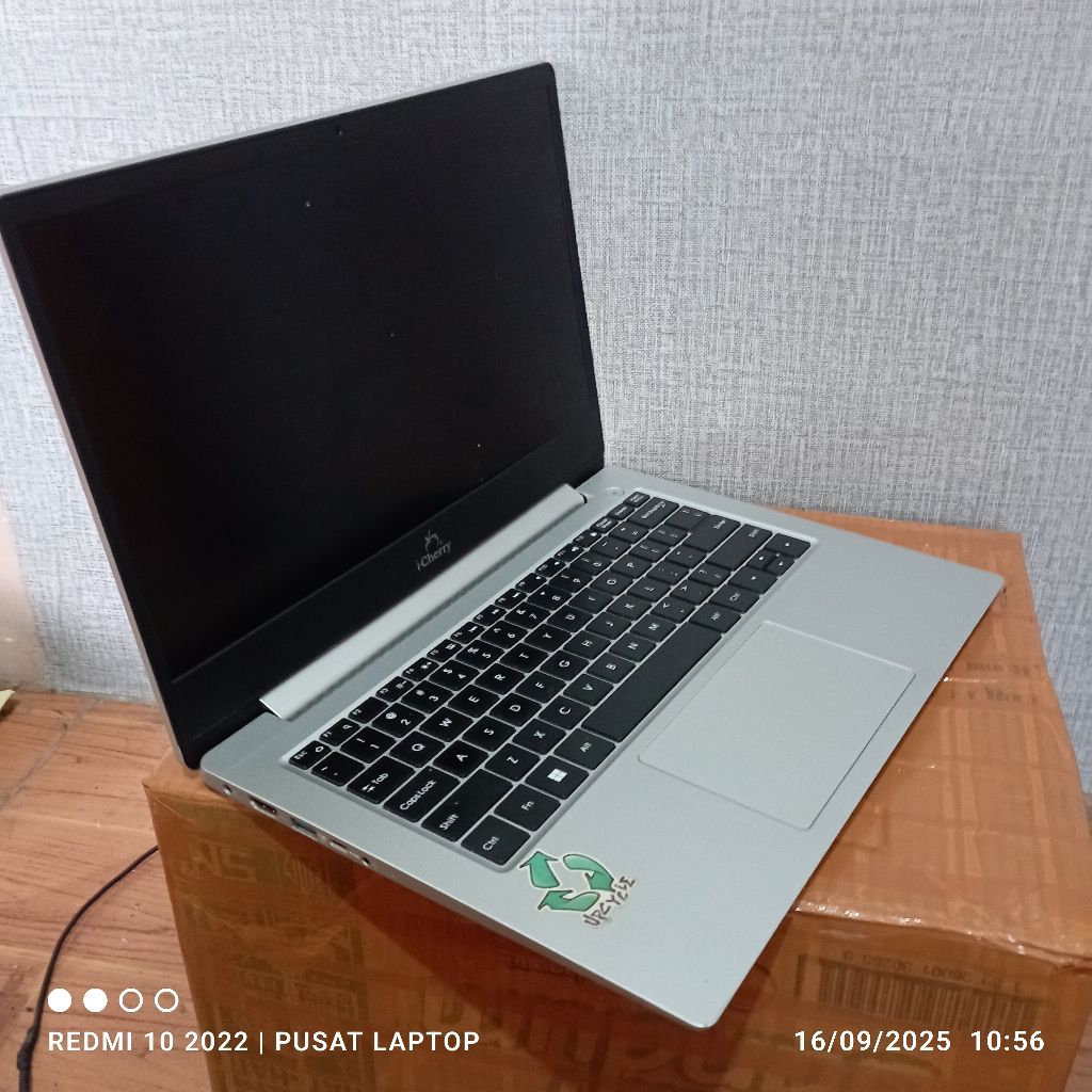 Jual Notebook icherry id77 Mesin mati gambling unit casing lcd mulus ...