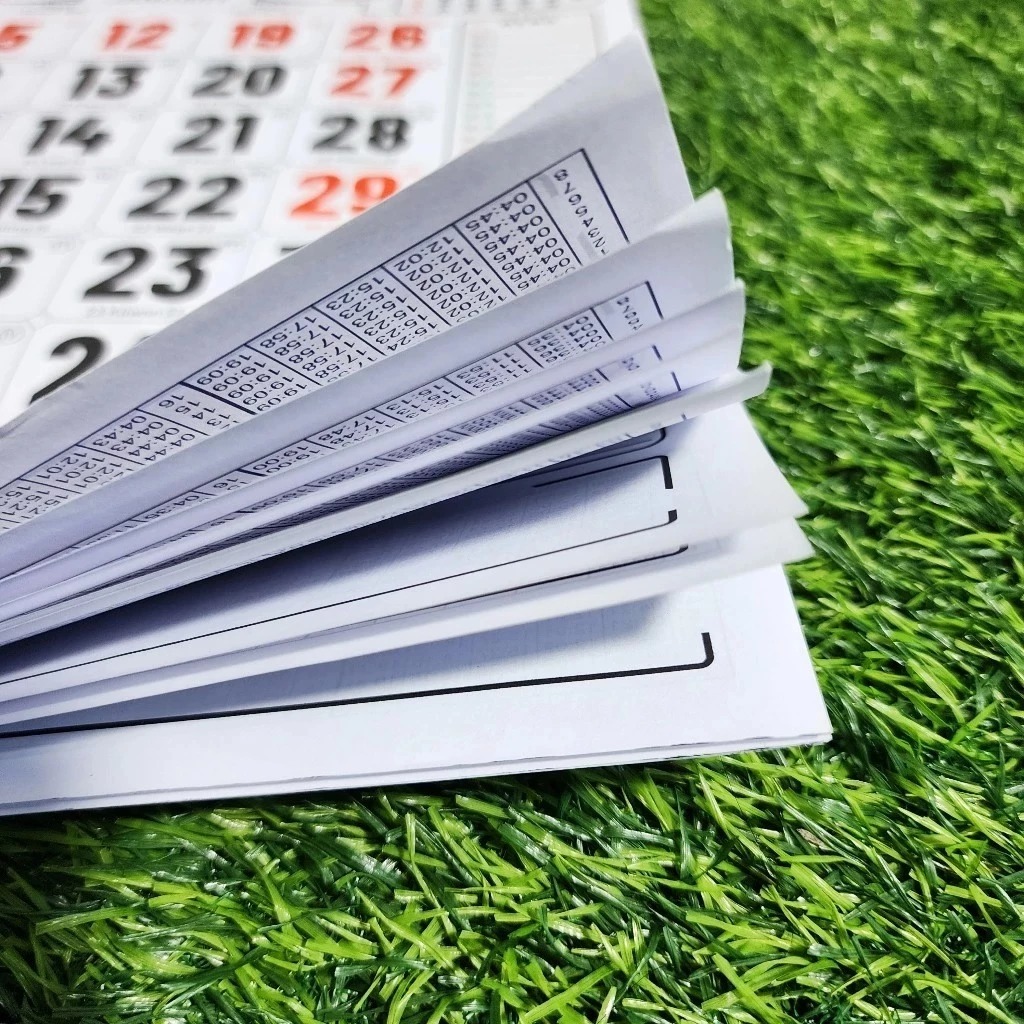 Jual 13LMN KALENDER DINDING JUMBO BESAR 12 Halaman Per Halaman 1 Bulan ...