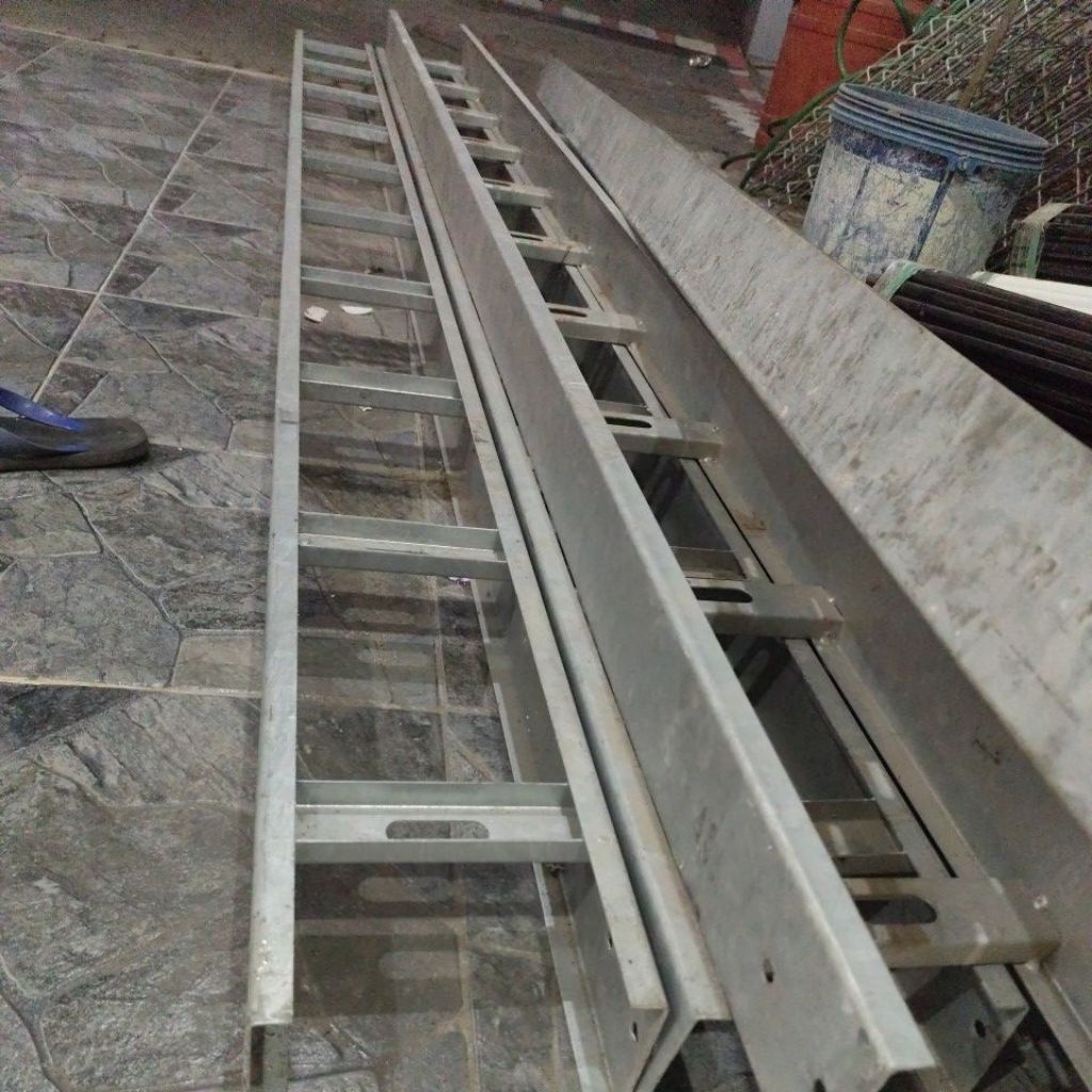 Jual Cable Tray Cable Ladder Type U 200x100x3000(Panjang) Sangat Tebal ...