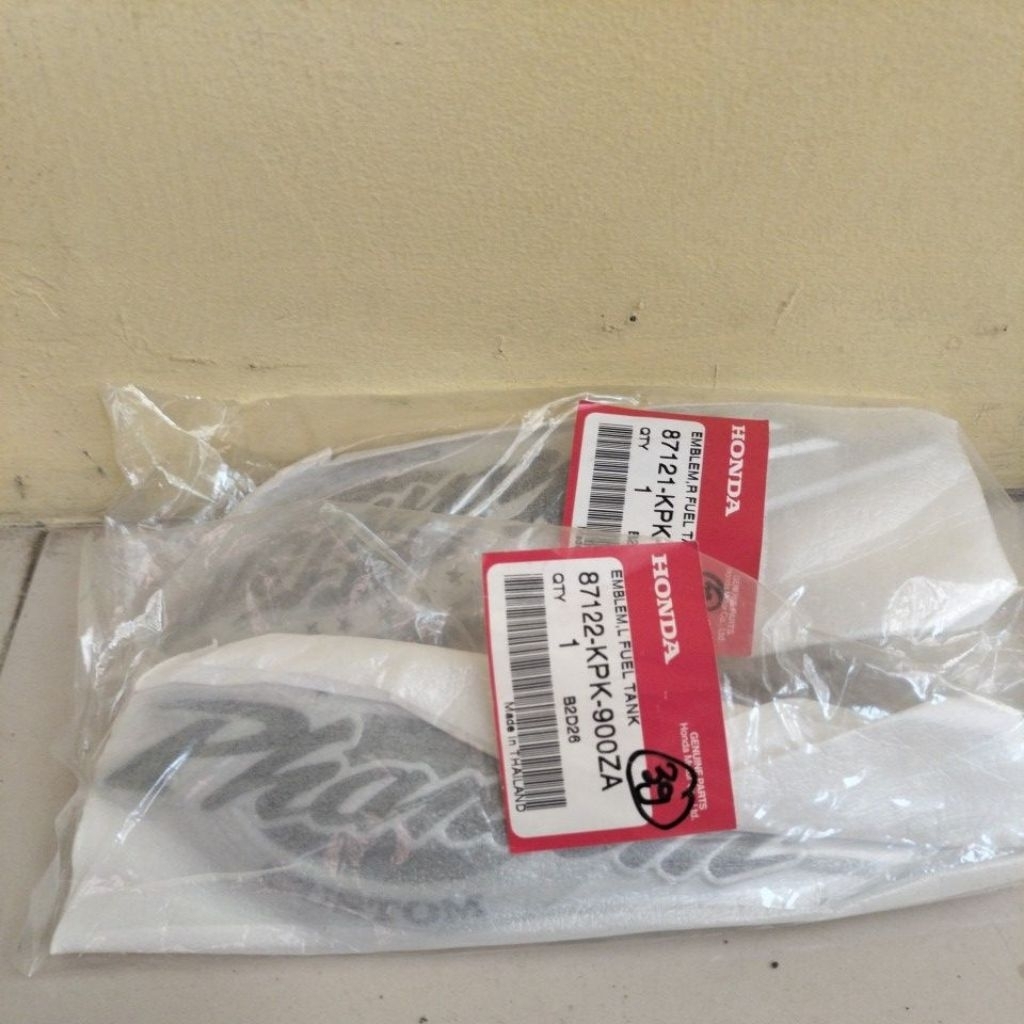 Jual Emblem Honda Phantom ( new ) | Shopee Indonesia