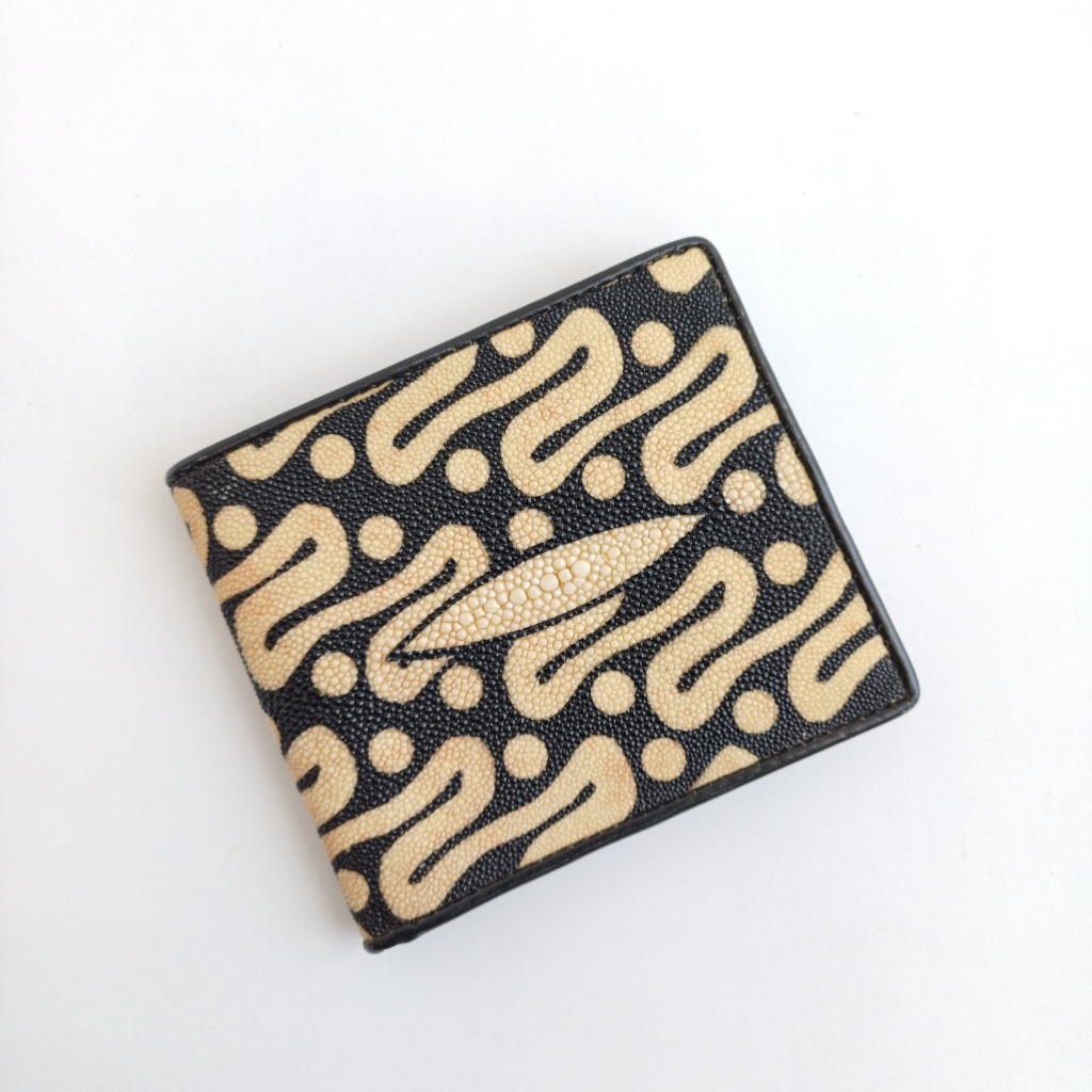 Jual Dompet Pria Kulit Pari Premium Yang memadukan kesan mewah motif ...