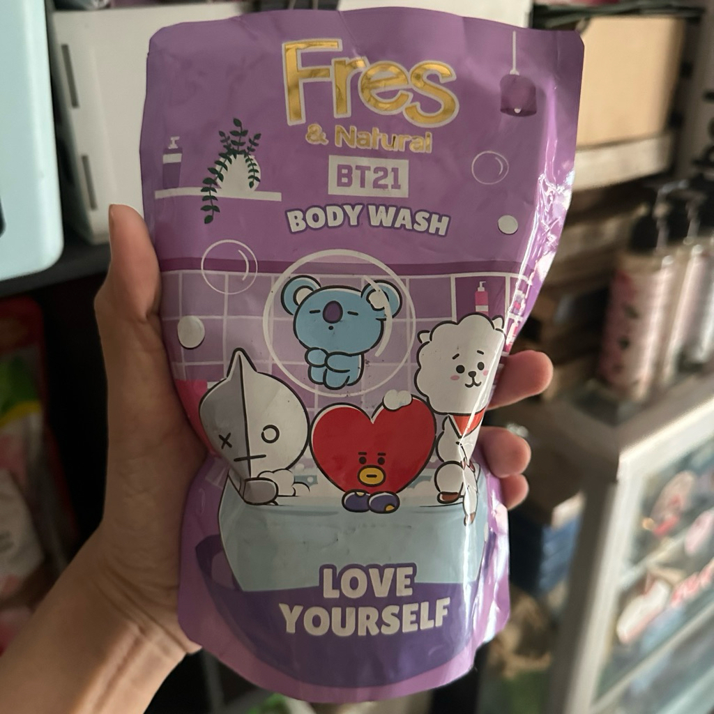 Jual Fres&Natural BT21 Body Wash 400ml Edisi 2027 | Shopee Indonesia