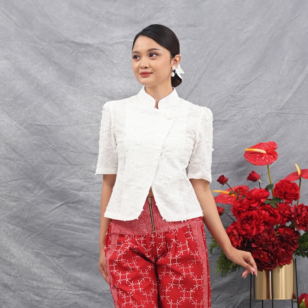 Jual NONA RARA - Cahaya Short Basic T4606, Baju kerja batik blouse ...