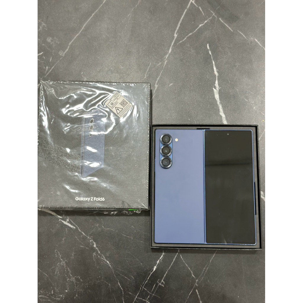 Jual [second hand] samsung galaxy Z Fold 6 resmi sein indonesia ...