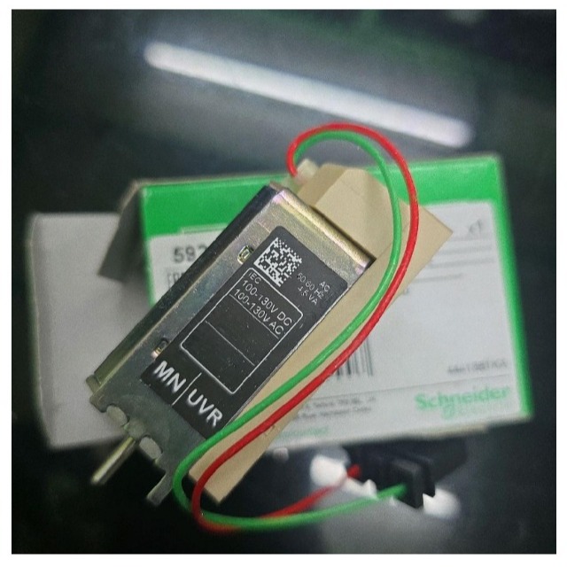 Jual SCHNEIDER UVR/MN EVOLIS 100-130VAC/DC UVR/MN/ UVT MCCB DAN ACB ...