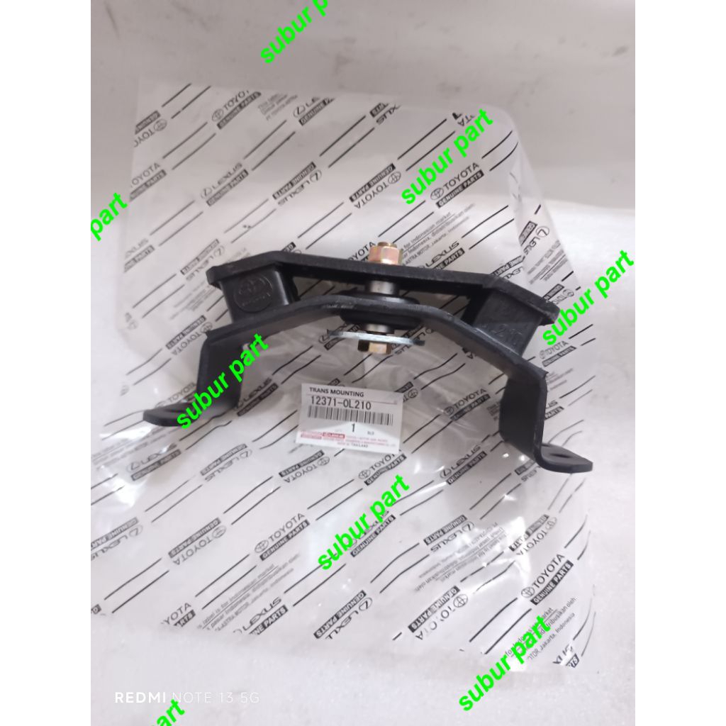 Jual Trans Mounting dudukan transmisi Belakang Vrz Hilux Revo 2gd inova ...