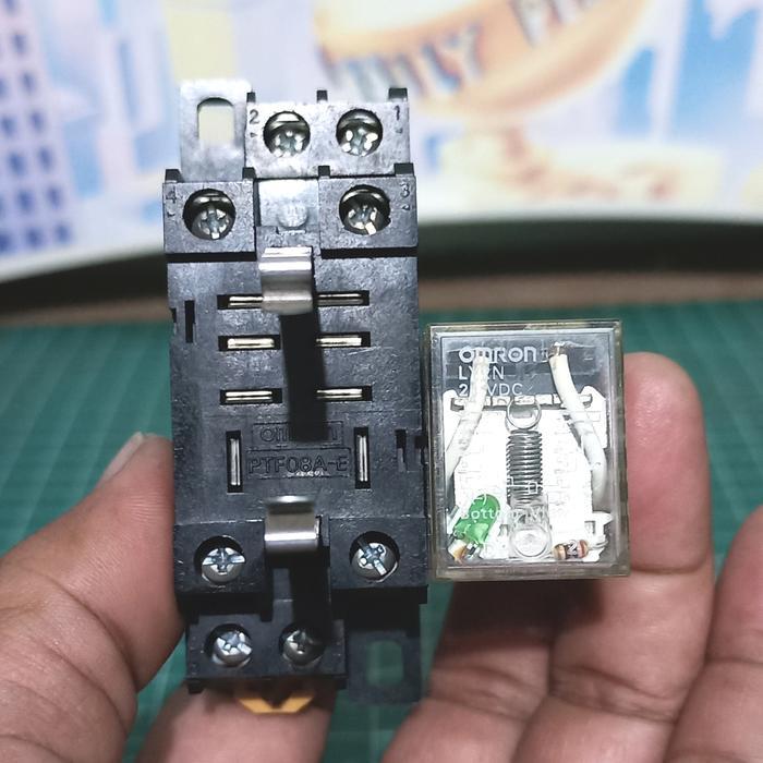 Jual Relay OMRON LY2N 24VDC + Socket OMRON PTF08A-E 8 Pin | Shopee ...