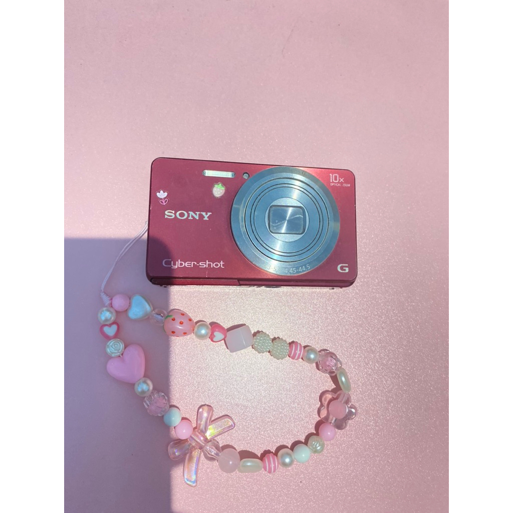 Jual Digicam Sony W690 in Cherry | Shopee Indonesia