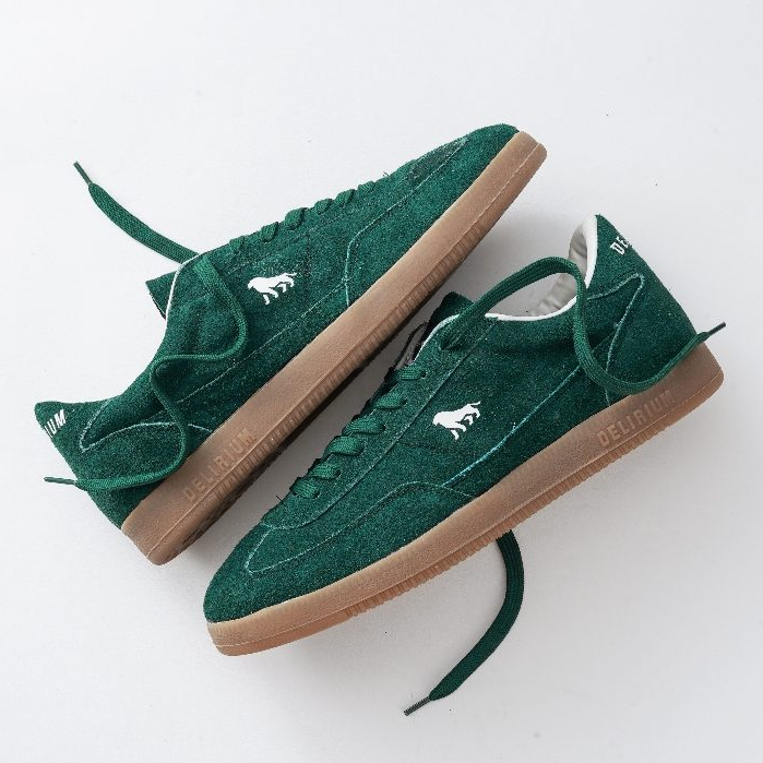 Jual DELIRIUM Sepatu Shoes Suede Dhelvin OG Trainers Sport unisex ...