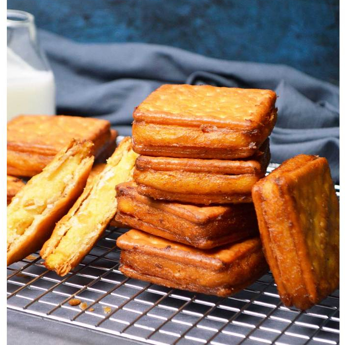 Jual KUE GABIN TAPE ISI COKLAT VANILLA TIRAMISU BLUBERI DLL | Shopee ...