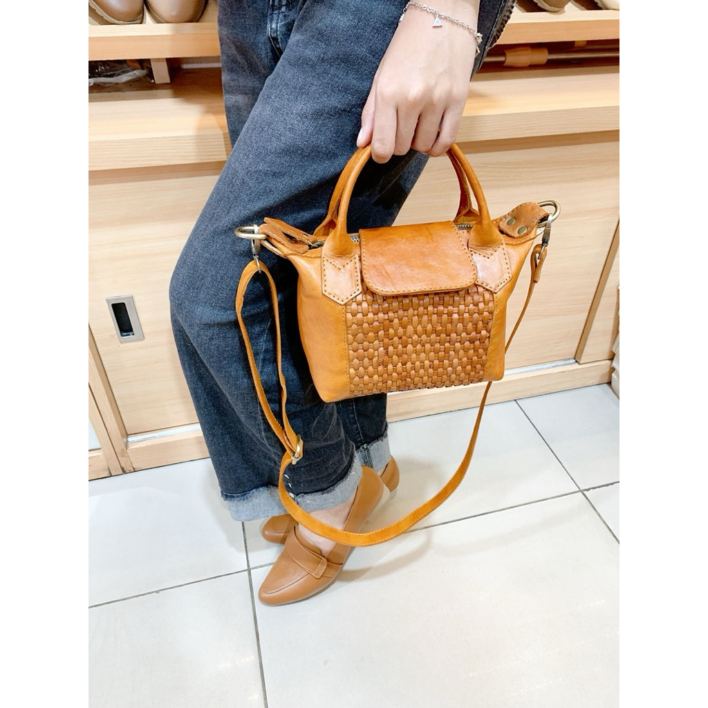 Jual HASKAA LEATHER - Tas Anyam mini - LC anyam Karina | Shopee Indonesia