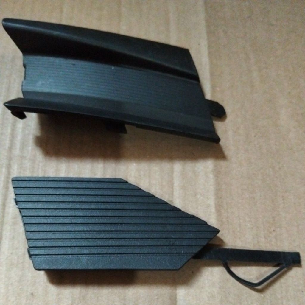 Jual COVER TUTUP TOWING/COVER TUTUP BEMPER ORIGINAL AVANZA XENIA 2002 ...