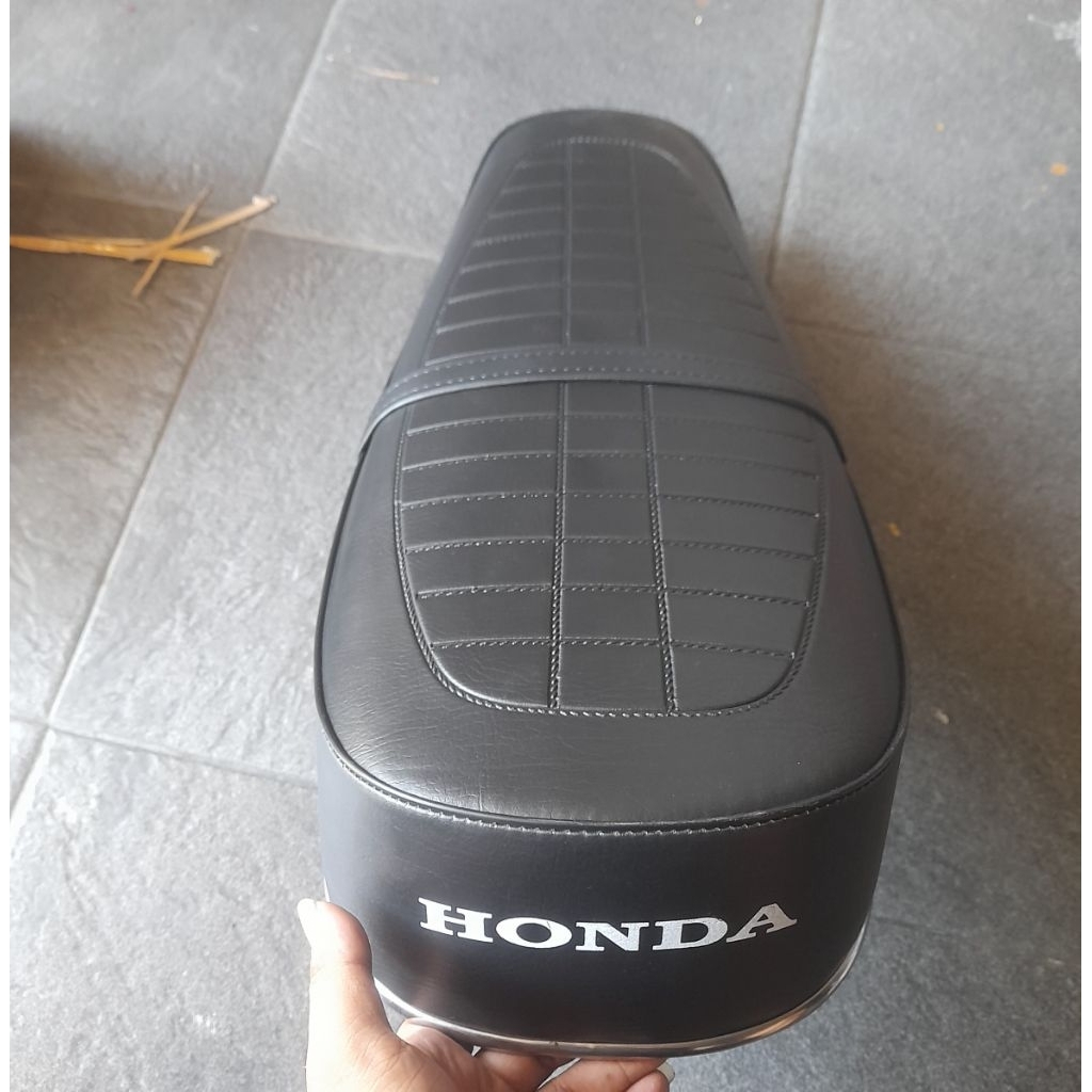 Jual motor honda cb100 125 sadel cb100 125 psp | Shopee Indonesia