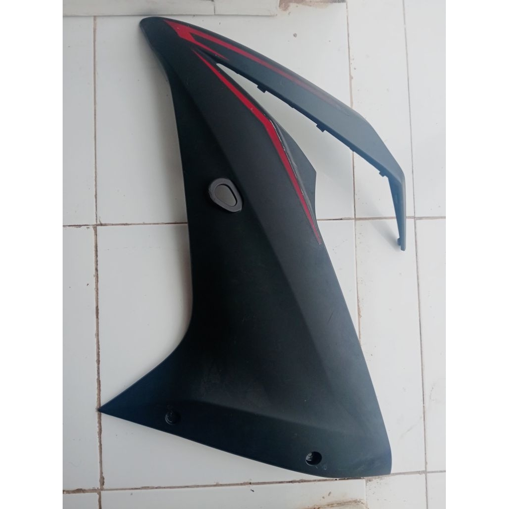 Jual cover tebeng sayap depan bagian kiri R15 V3 original | Shopee ...