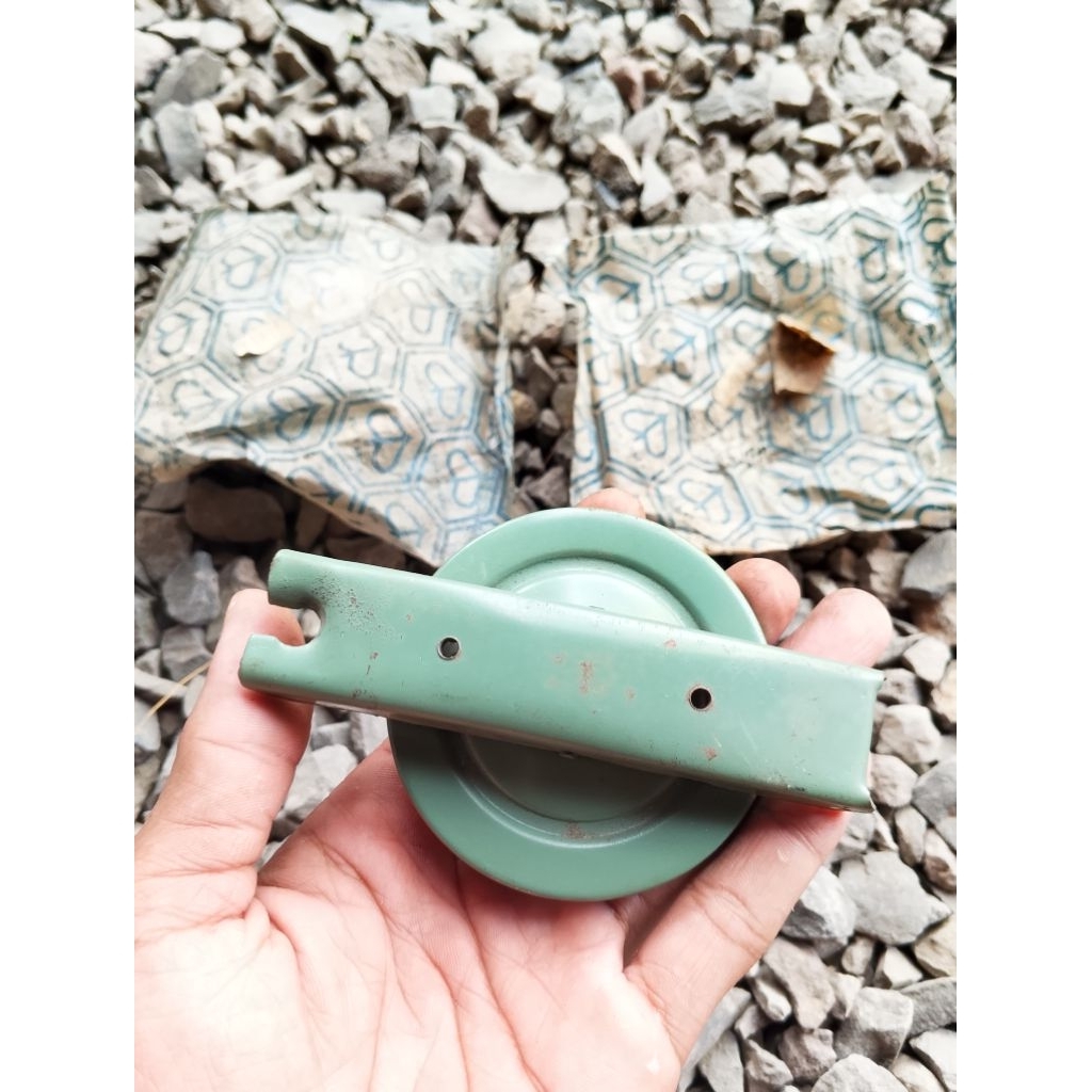 Jual tutup tangki bensin vespa super sprint vbb original noss | Shopee ...