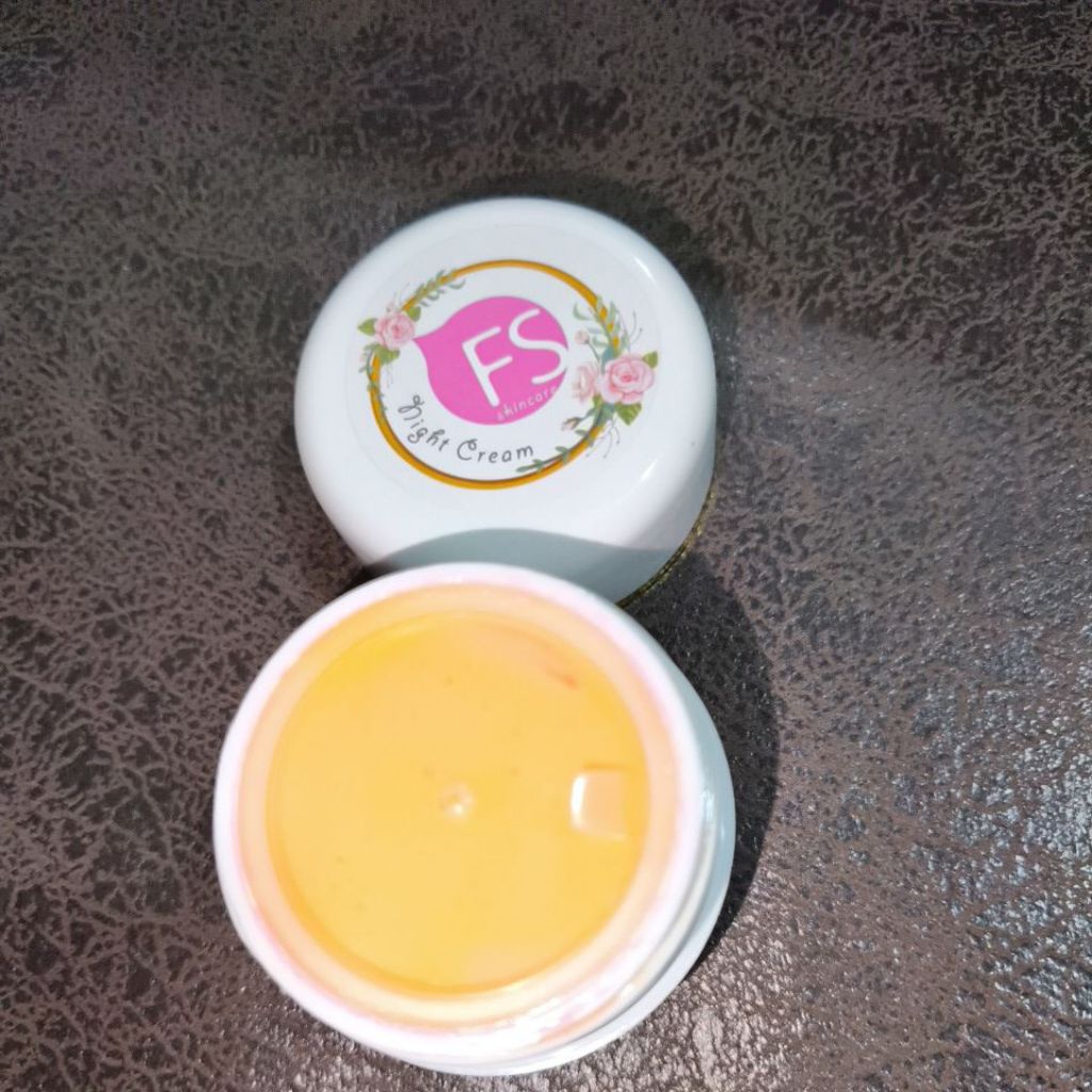 Jual cream malam extra booster ( memutihkan wajah lebih cepat) | Shopee ...