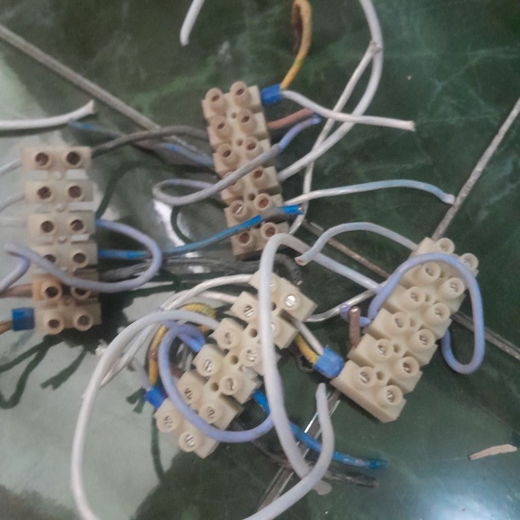 Jual TERMINAL LISTRIK BAUT 12 READY SESUAI FOTO HARGA 1PCS | Shopee ...