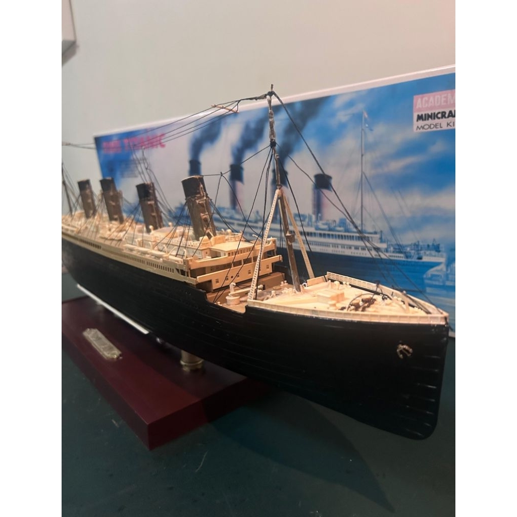 Jual Model kits Kapal RMS Titanic merk Academy original Made in South ...